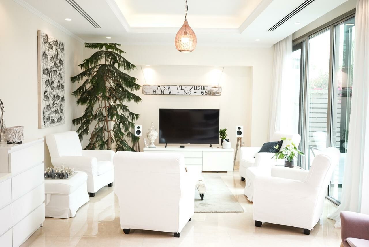 4 bedrooms apartment for rent in Cluster 5: Large Layout | Prime ...