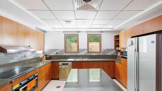 4 bedroom villas for rent in Palm Jumeirah | LUXHABITAT