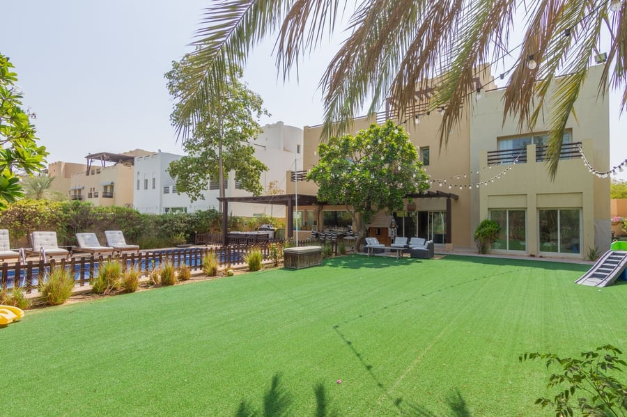 Hattan, The Lakes | Luxhabitat